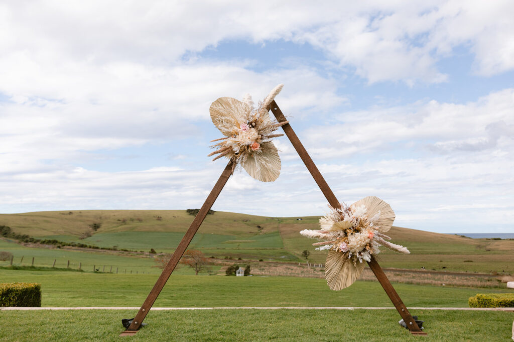 WOODEN TRIANGLE ARBOUR - The Wedding Creators