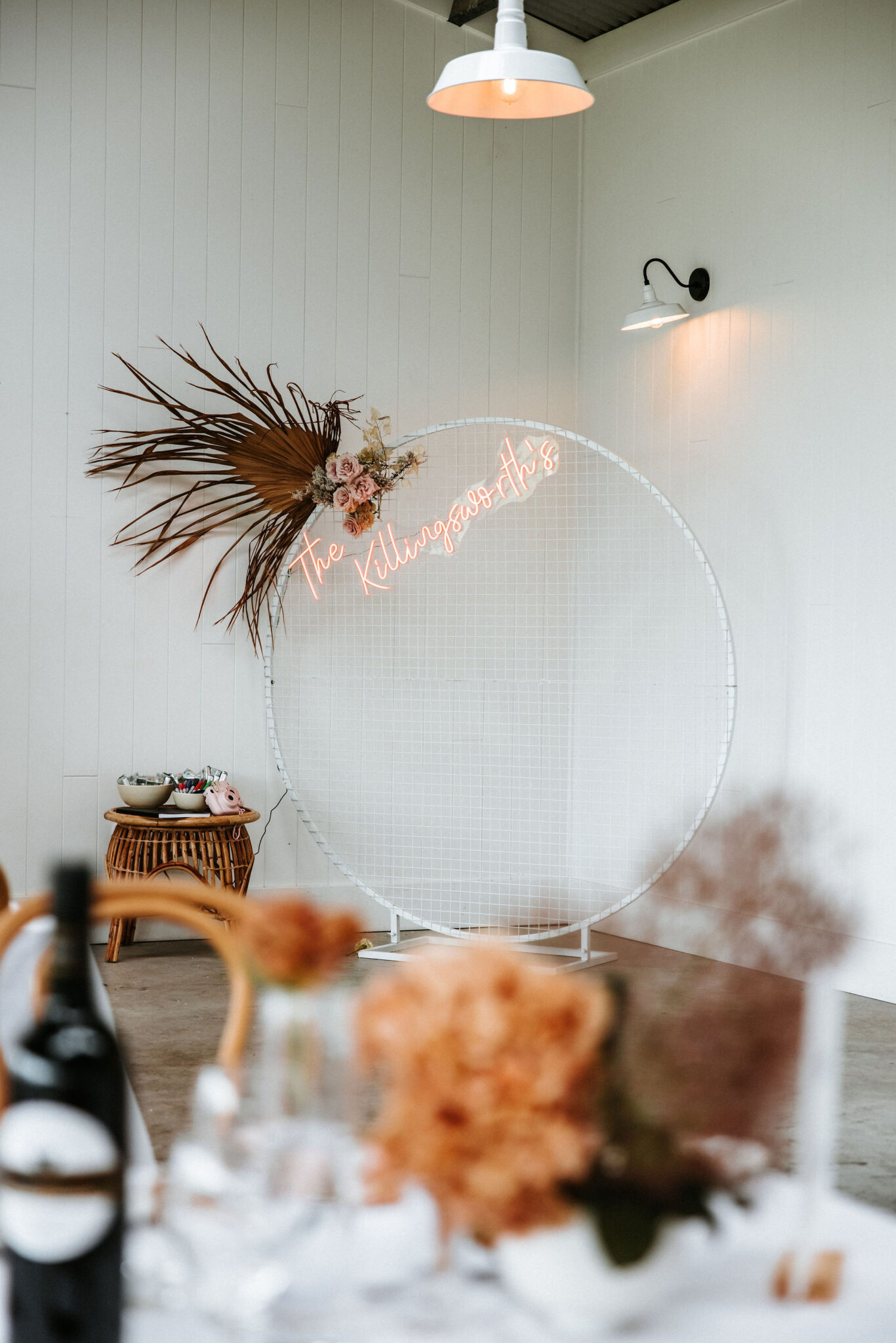 WHITE MESH CIRCLE BACKDROP - The Wedding Creators