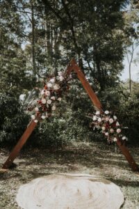 WOODEN TRIANGLE ARBOUR - The Wedding Creators