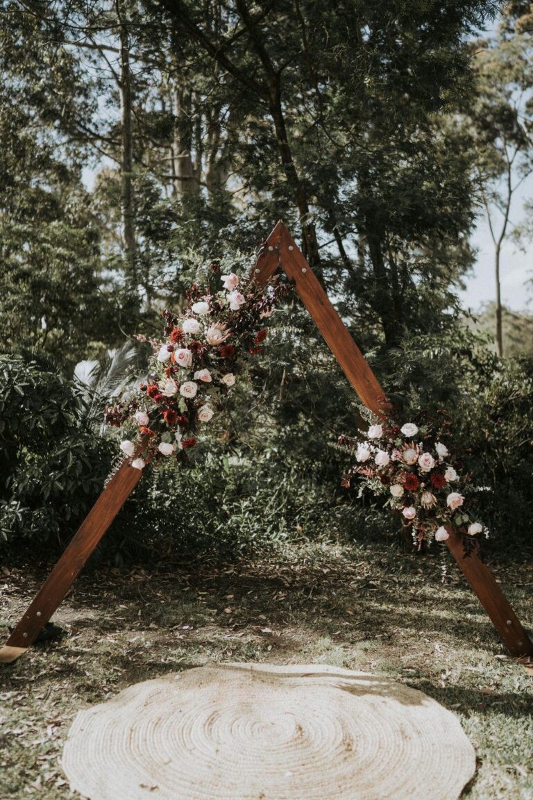 WOODEN TRIANGLE ARBOUR - The Wedding Creators