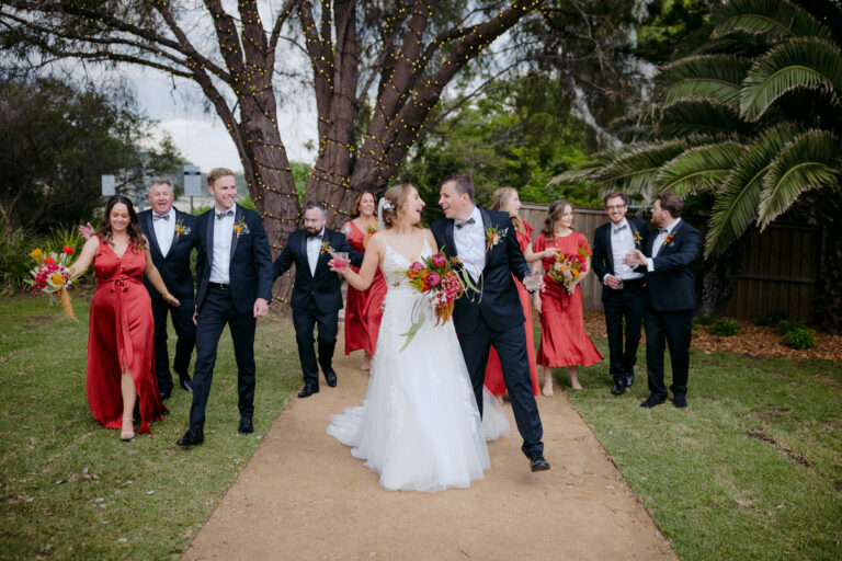 Real Wedding; Rebecca and Max @ The Cove - The Wedding Creators