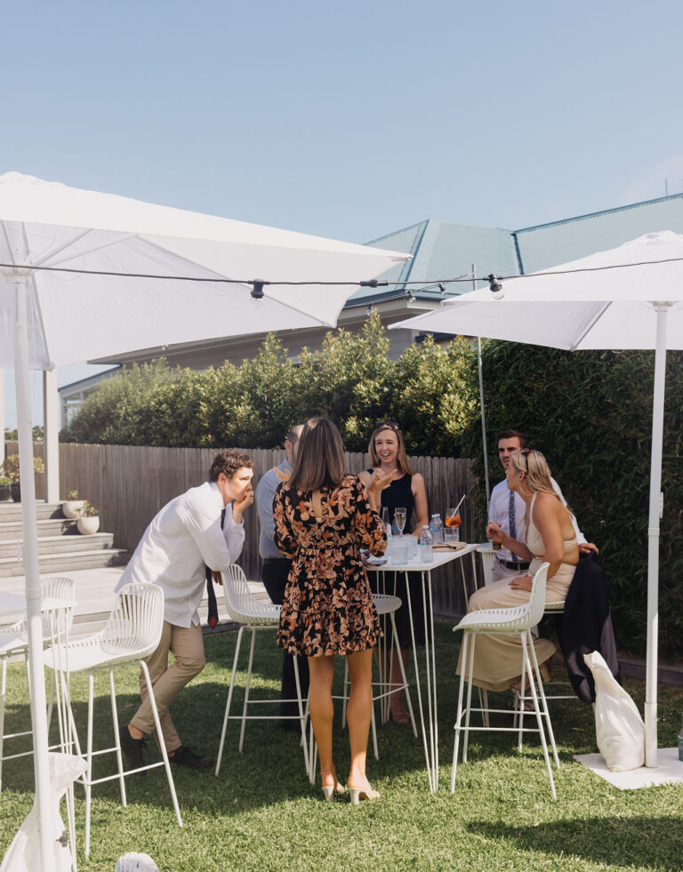 WHITE BAR STOOL - The Wedding Creators